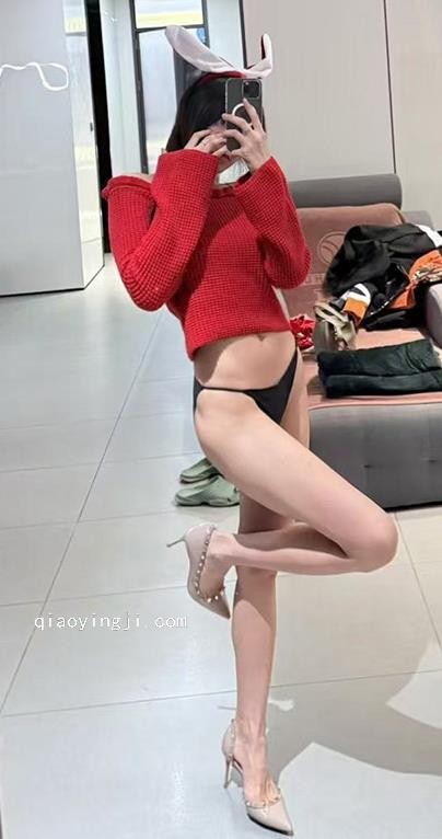 V888/R9999 图书馆黑丝 铁粉空间写真全集下载 – 俏影集